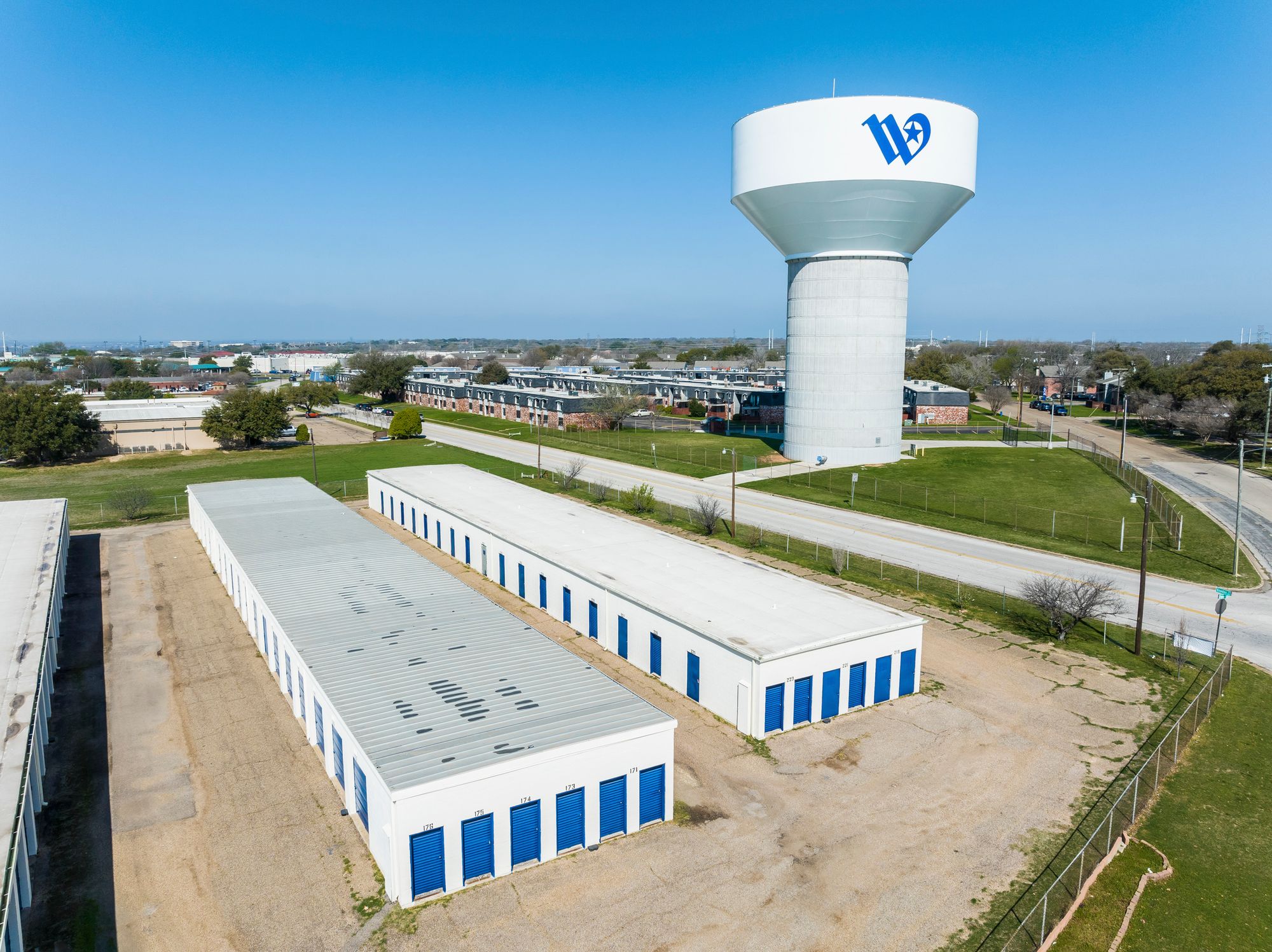 Pioneer Stor and Lok - CBRE Self Storage Advisory Group